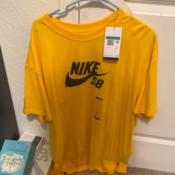 Nike | Shirts | Xl Mens Nike Sb Golden Tee With Black Logo | Poshmark